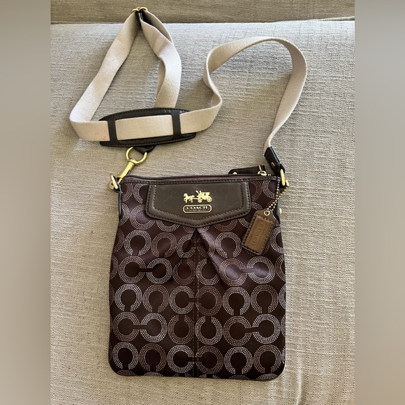 Coach | Bags | Authentic Coach Crossbody | Poshmark